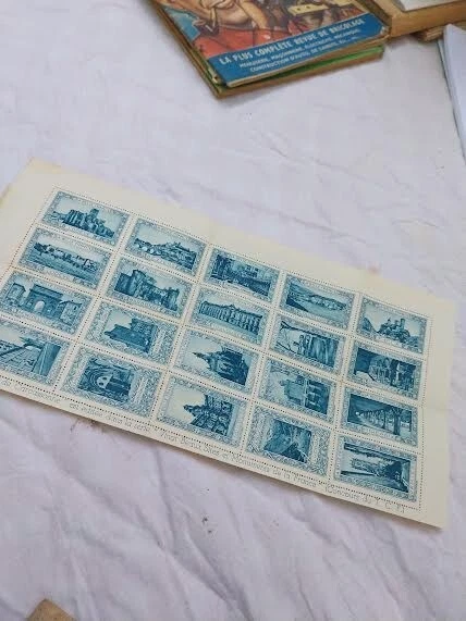BA) PLANCHE 20 TIMBRES non oblitérés BEAUX SITES ET MONUMENTS CITE ...