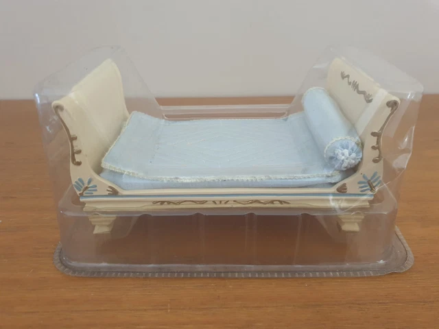 MEUBLE POUR MAISON de poupées miniature style rococo 1/12 neuf Lit EUR 39,90 - PicClick FR