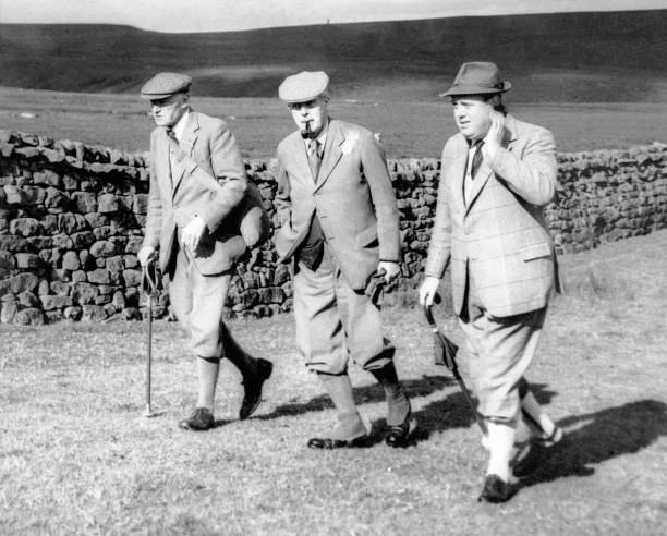 PRIME MINISTER HAROLD Macmillan smoking pipe Earl of Swinton C- 1961 ...