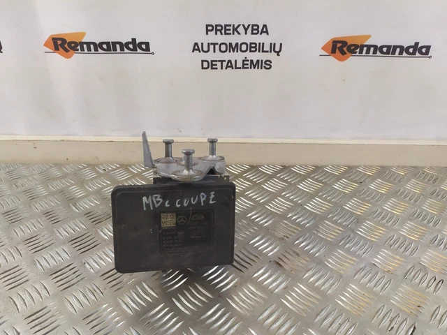 E42 MERCEDES BENZ C W205 ABS Hydraulique Pompe Control Module Unité ...
