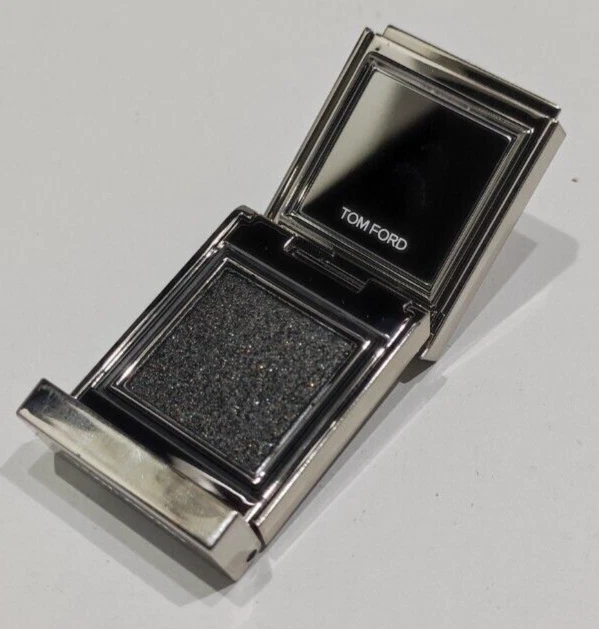 TOM FORD Eye Shadow Exsteme Colour 10 TFX10 Grey (1g) Silver Compact ...