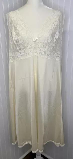 Velrose Slip Vintage Ivory Nightgown Dress Size 48 Nylon Satin Lace Bow