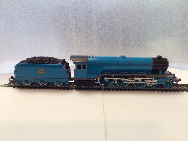 HORNBY THOMAS AND Friends Gordon the Big Blue Engine Steam Locomotive ...