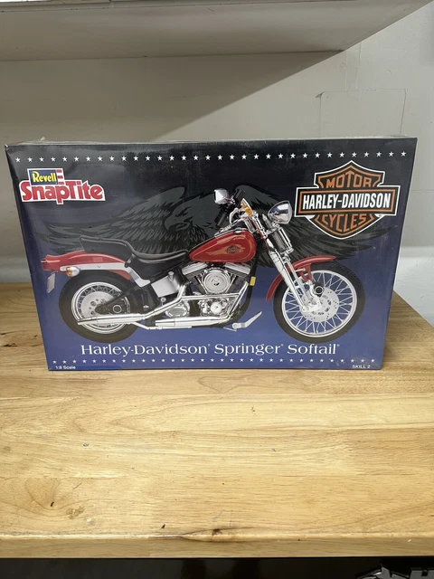 REVELL HARLEY DAVIDSON Springer Softail Model Kit 1:8 Scale Snap Tite ...