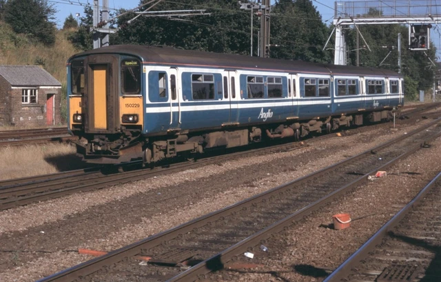 CLASS 150 NO 150229 in anglia at norwich £1.20 - PicClick UK