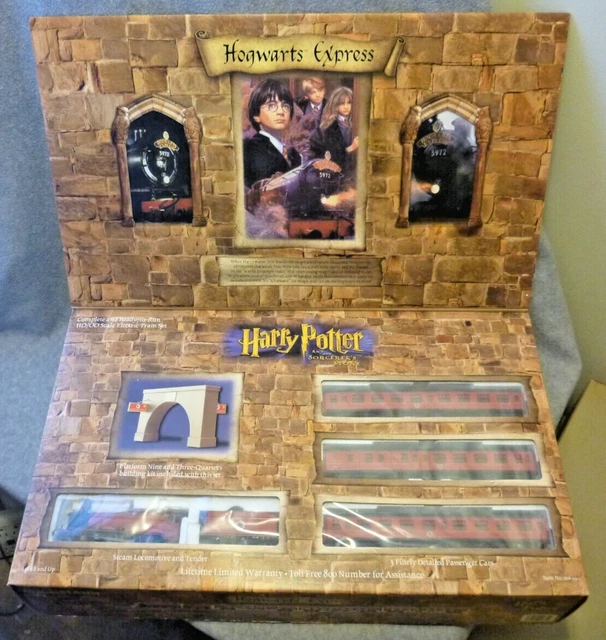 HOGWARTS EXPRESS HARRY Potter Train Set... HO Scale... #00639... New-in ...