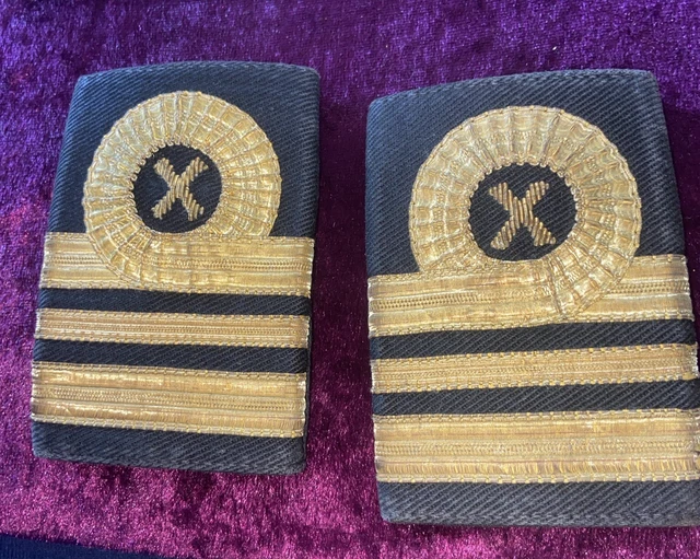 PAIR OF C1962 issue Royal Naval Auxiliary Service LtCdr gold bullion ...