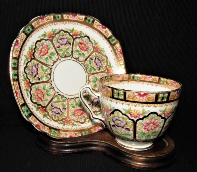 ANTIQUE ROYAL ALBERT Crown China - William L Lowe - Court - Teacup and ...