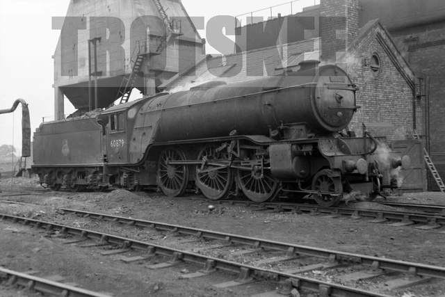 NEGATIVE BR BRITISH Railways Steam Loco 60879 Class V2 Woodford Halse ...