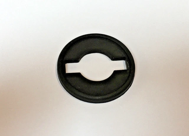 FORD ANGLIA 105E /Estate, Boot Handle Grommet £6.50 - PicClick UK