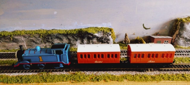 HORNBY RAILWAYS CHINA , Oo Gauge Thomas The Tank Engine Annie ...