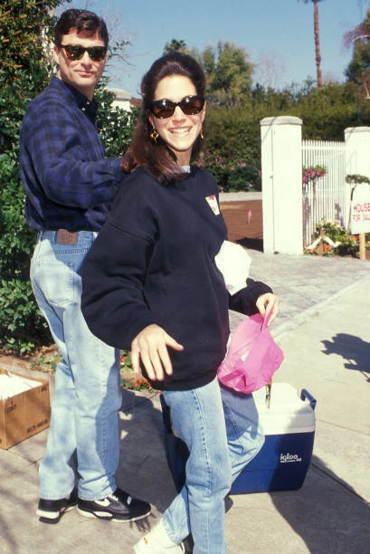 ACTRESS JAMI GERTZ husband Tony Ressler at Henry Winklers Brun- 1991 ...