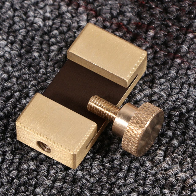 STRUMENTI DI PRECISIONE falegname posizionamento righello in acciaio ...