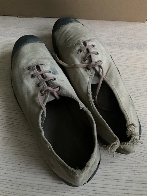 1940S BRITISH ARMY PT Kit Plimsolls WW2 Era Trainers Pumps Shoes ...