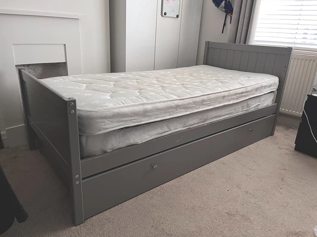 SINGLE BED WITH Drawer & 2 Mattresses Used Condition £1.16 - PicClick UK