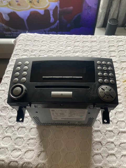 MERCEDES SLK R171 RADIO CD PLAYER HEAD UNIT Cosmetic Damage £15.00 ...