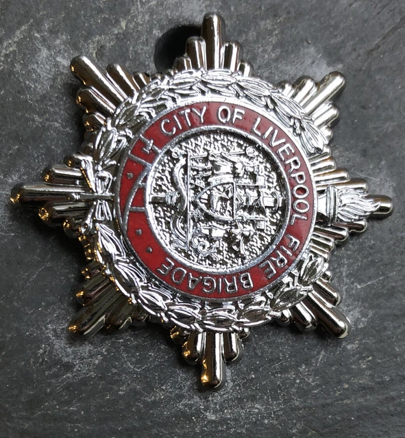 OBSOLETE CITY OF LIVERPOOL FIRE SERVICE Cap Badge £10.99 - PicClick UK