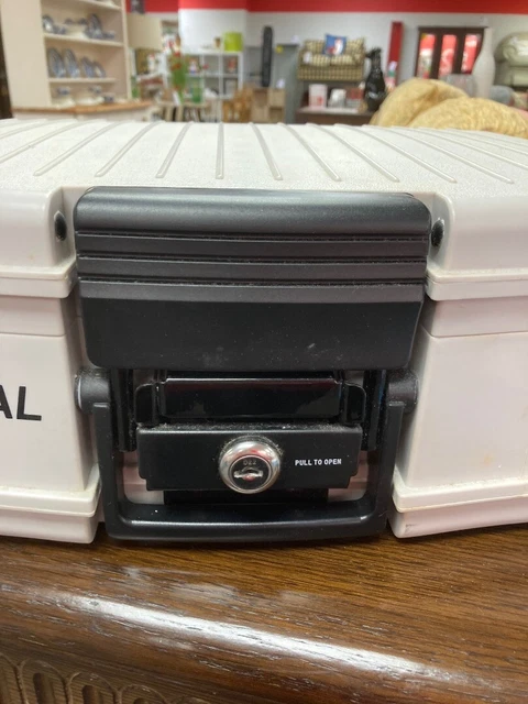 CATHEDRAL FIRE SAFE cs m32 £19.00 - PicClick UK