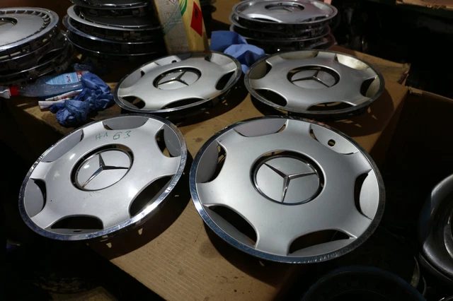 ORIGINAL MERCEDES W124 wheel caps wheel trim caps set 15" inch ...