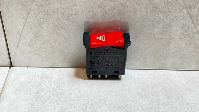 ORIGINAL MERCEDES BENZ 190 W201 Hazard Warning Switch A0008209010 DE £ ...