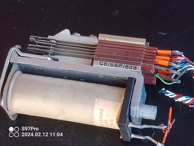 GPO STROWGER EXCHANGE TYPE 3000 RELAY DESIGNATED BI (Used, Recovered) £ ...