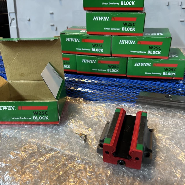 HIWIN HGW25CC ZAH BLOCK W25C Linearschlitten EUR 34,90 - PicClick DE