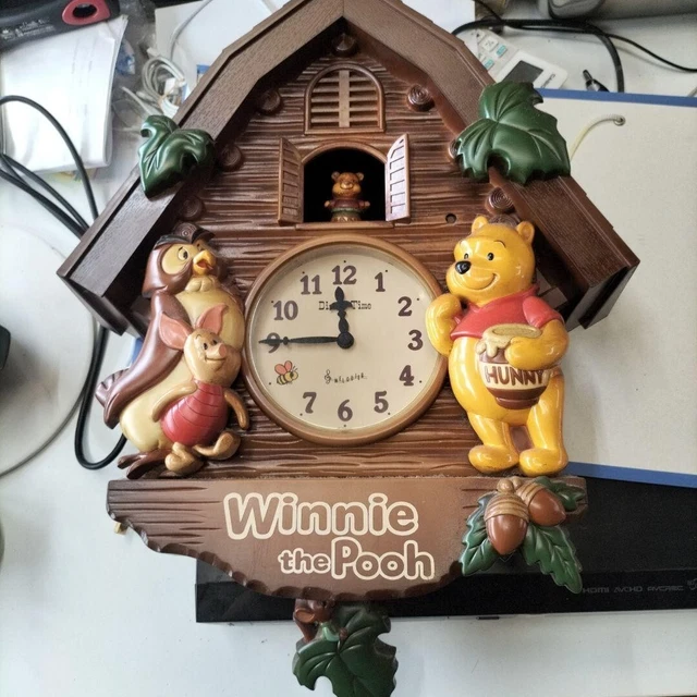 VINTAGE WINNIE THE Pooh Cuckoo Wall Clock Seiko Disney Time Musical ...