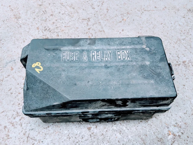 SSANGYONG KYRON 2.0 Engine Bay Fuse And Relay Box £27.95 - PicClick UK