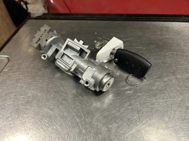 FORD FOCUS MK2 St225 Key Door Lock Ignition Barrel 2005-2010 Mix1458 £ ...