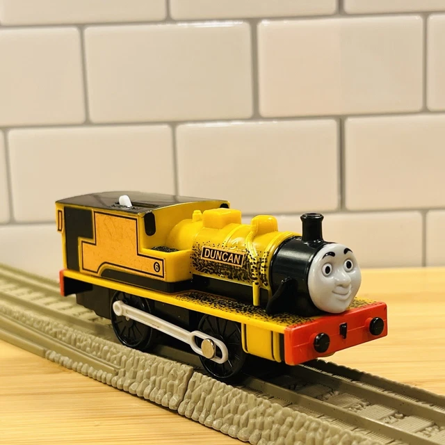 THOMAS & FRIENDS Trackmaster Tomy DIRTY/ MUDDY DUNCAN - 2006 Hit Toy ...