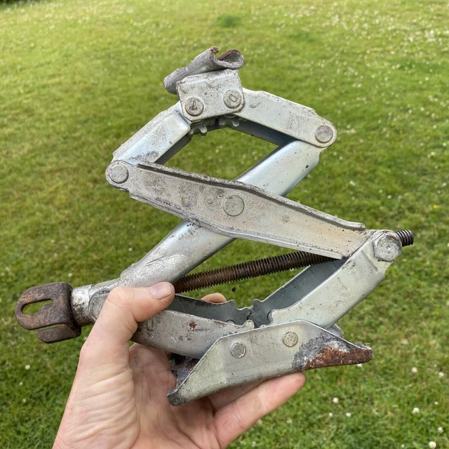 TOYOTA MR2 MK1 OEM Original Car Jack Excellent Working Order. AW11 ...