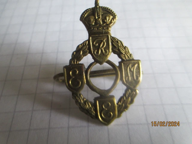 BRITISH ARMY REME Corps Ww2 Pattern Kings Crown Brass Collar Badge £5. ...