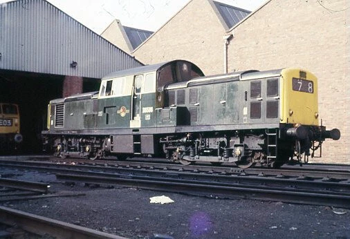 ORIGINAL COLOUR SLIDE of D8586 BR class 47 diesel loco £5.91 - PicClick UK