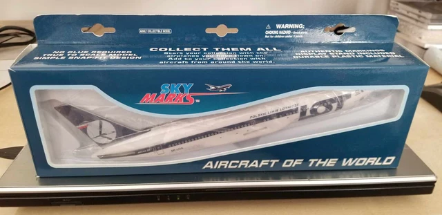 SKY MARKS 1/200 LOT Polish Airlines Boeing 767-200 Registration: SP-LOA ...