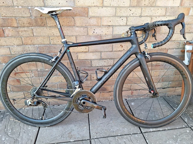 BIANCHI SPECIALISSIMA CARBON Road Bike,Wireless ETAP Groupset,Power ...