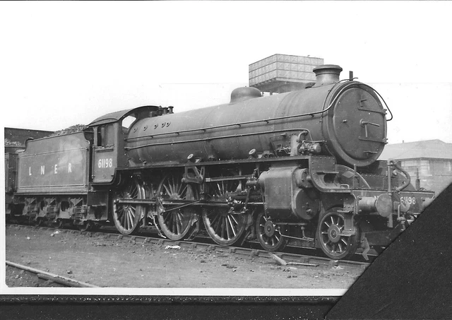 BR - EX Lner - B1 Class 4-6-0 61198 Lner Tender - Vintage Image ...