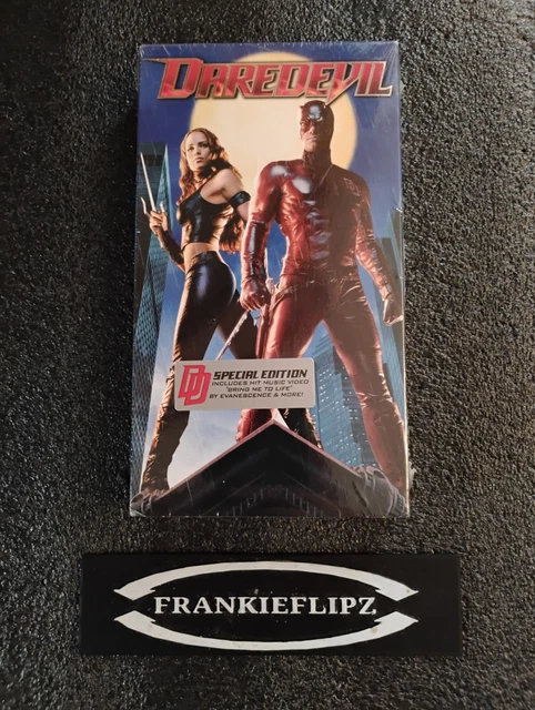 DAREDEVIL (VHS, 2003) With Watermark , Admit 1 Ticket For Hulk Inside ...
