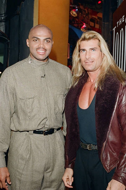 BASKETBALL PLAYER CHARLES Barkley On Leno 1995 Old Television Photo EUR ...