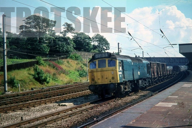 35MM SLIDE BR British Railway Diesel Loco Class 25 25304 Lancaster 1974 ...