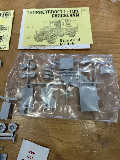 1/72ND SCALE FODEN Haulmaster & ThorneyCroft Parcel Van model kit £9.99 ...