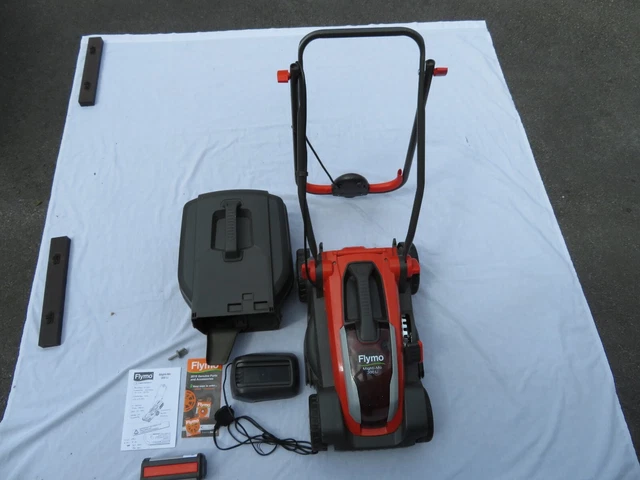AL560 - FLYMO MIGHTI-MO 300Li LAWN MOWER Cordless Battery 30cm Cutting ...