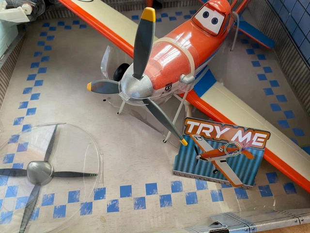 GENUINE ORIGINAL DISNEY Store Planes Talking Action Figure Dusty NEW in ...