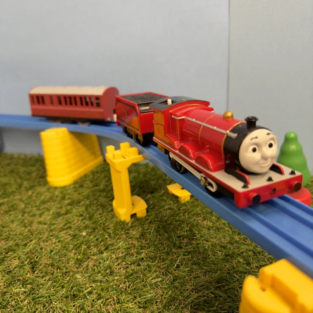 TOMY PLARAIL TRACKMASTER James Thomas The Tank Engine TS-05 Used £17.95 - PicClick UK