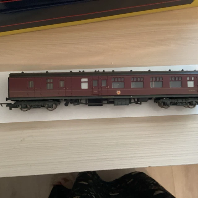 HORNBY R4200 BR Mk1 Brake Coach (Midland Region) M34399 Weathered £16. ...