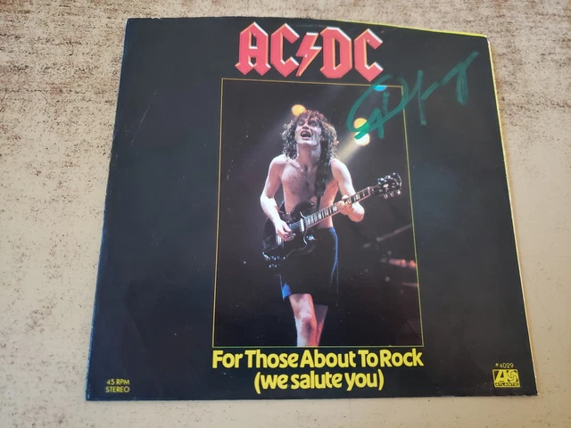 ANGUS YOUNG HAND SIGNED 1980s VG++ AC/DC For Those About To Rock SLEEVE ...