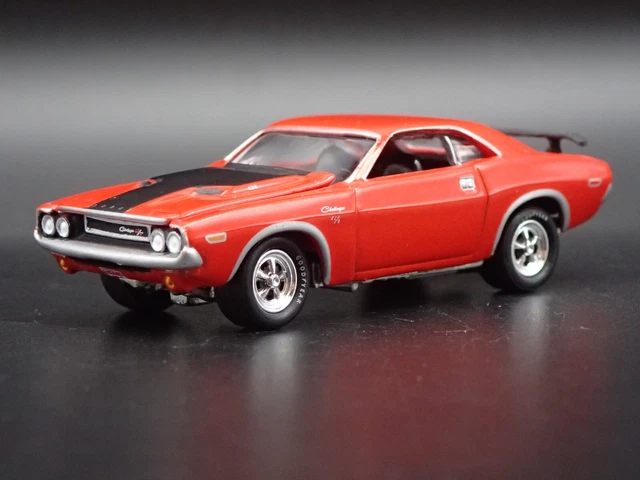 1970 70 DODGE Challenger Rt 1:64 Scale Collectible Diorama Diecast ...