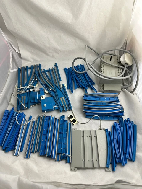 LEGO VINTAGE 12V blue Lego tracks and transformer 7864 for Lego train ...