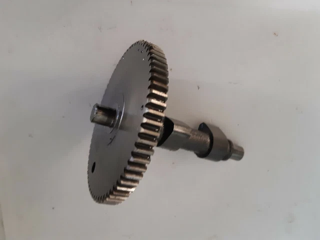 ARBRE A CAME briggs et stratton 697668 de tondeuse autoportée MTD B100 ...