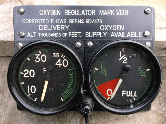 WW2 RAF SPITFIRE hurricane mk8 oxygen regulator replica verry nice EUR ...