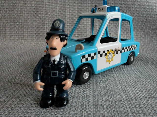POSTMAN PAT TOYS Large Police Car & PC Arthur Selby Figure Vgc £13.20 ...